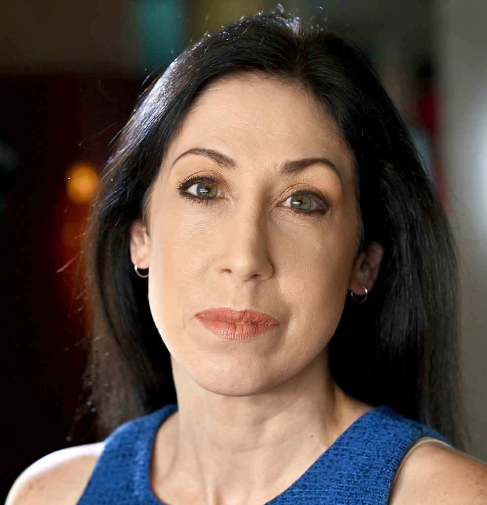 Bio – Susan Richard